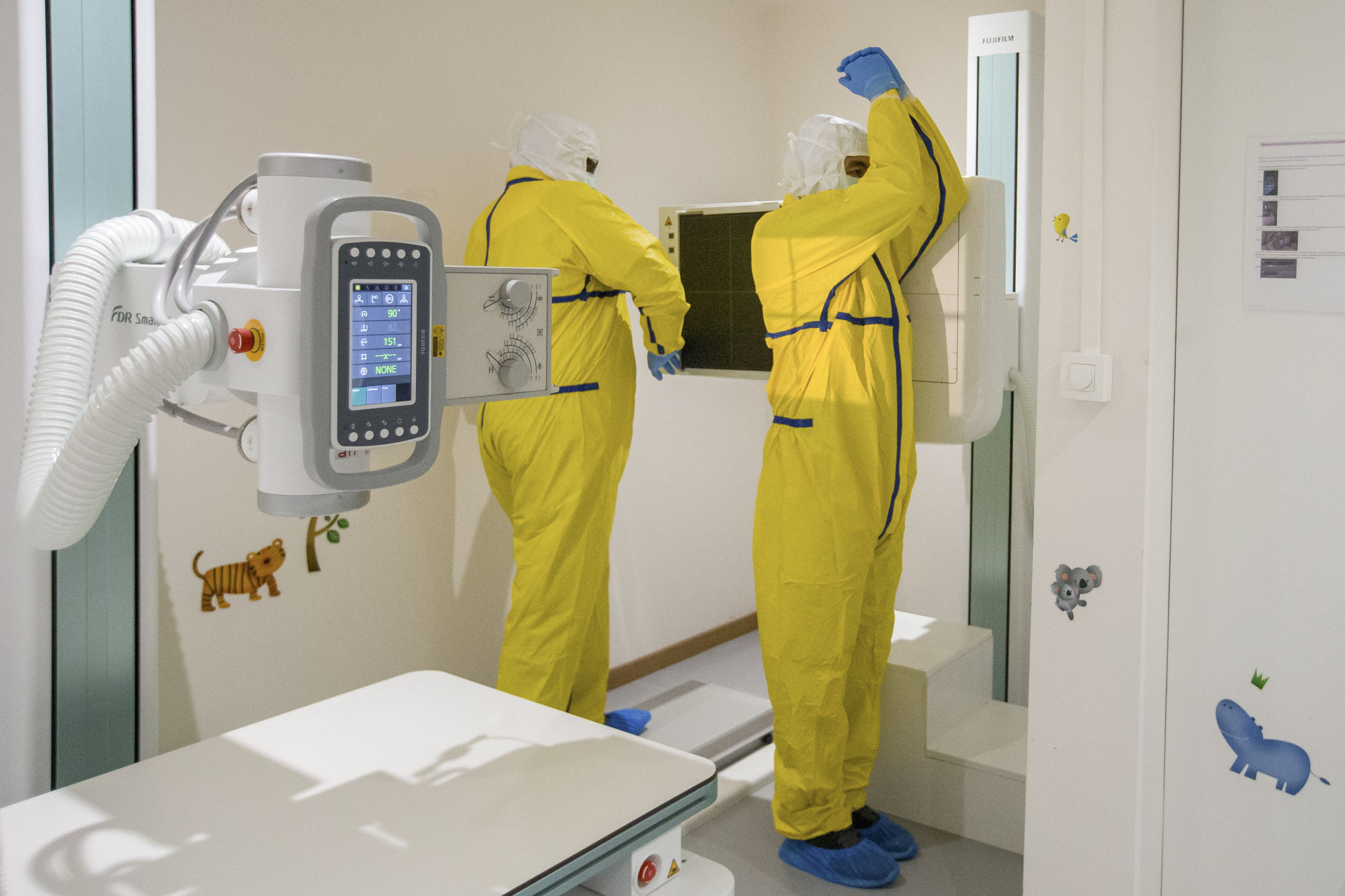 Europese radiologen verzamelen longfoto's om coronabesmettingen te ...