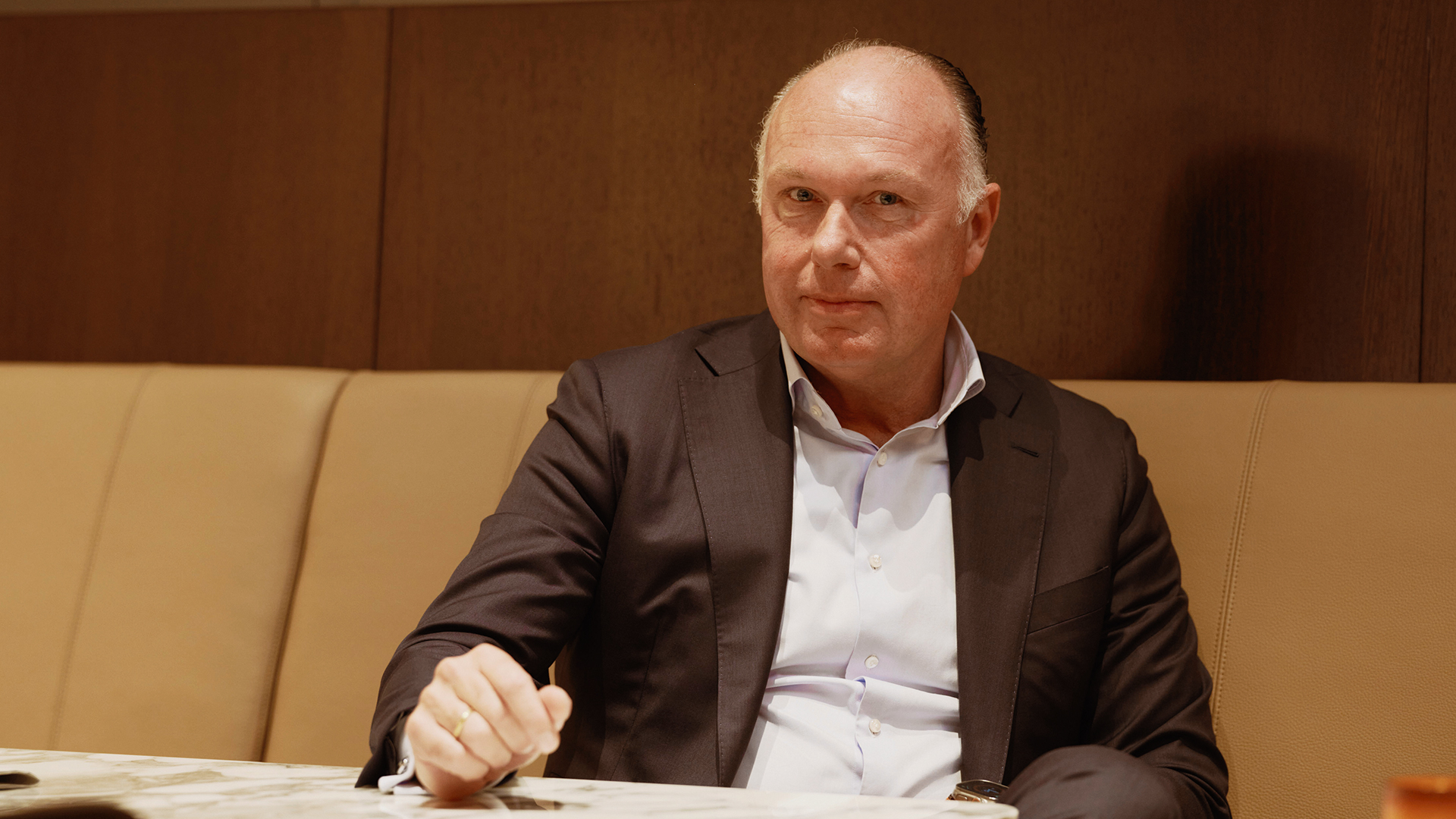 ING-bankier Nick Jue: ‘Ik zou er geen probleem mee hebben als ABN Amro ...