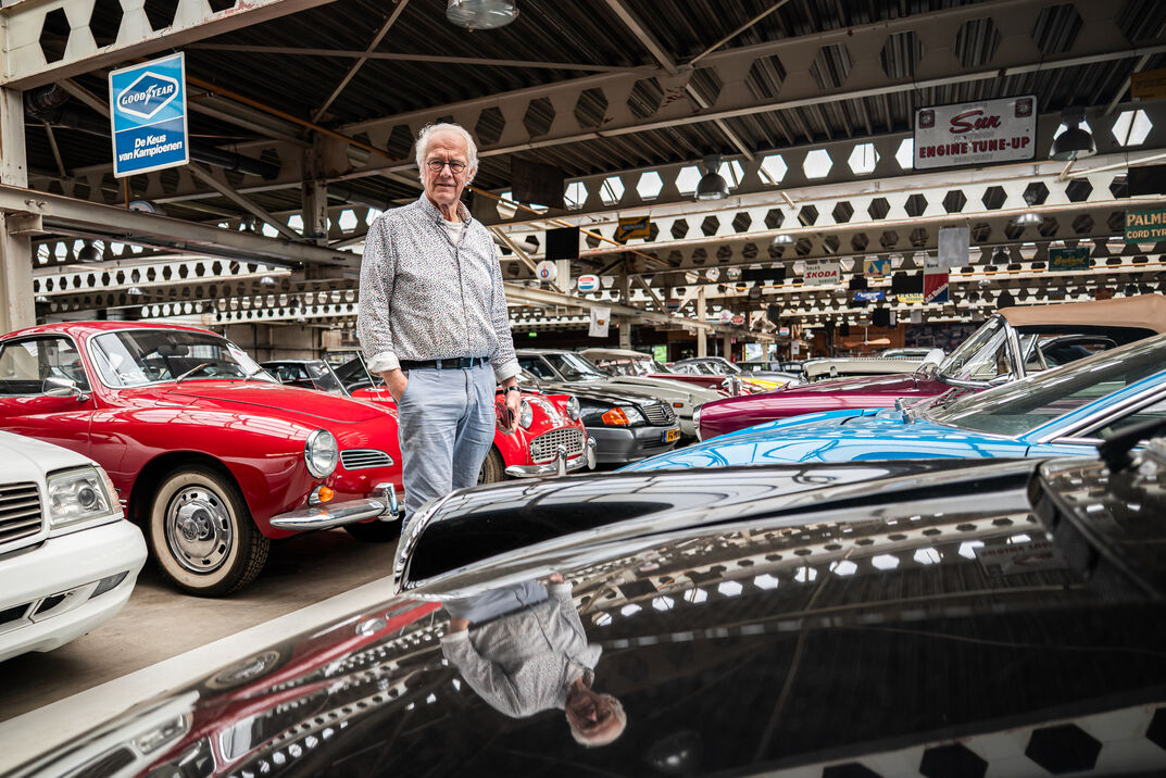 Handelaar Joop Stolze ruilt zijn oldtimers in voor senioren­woningen ...