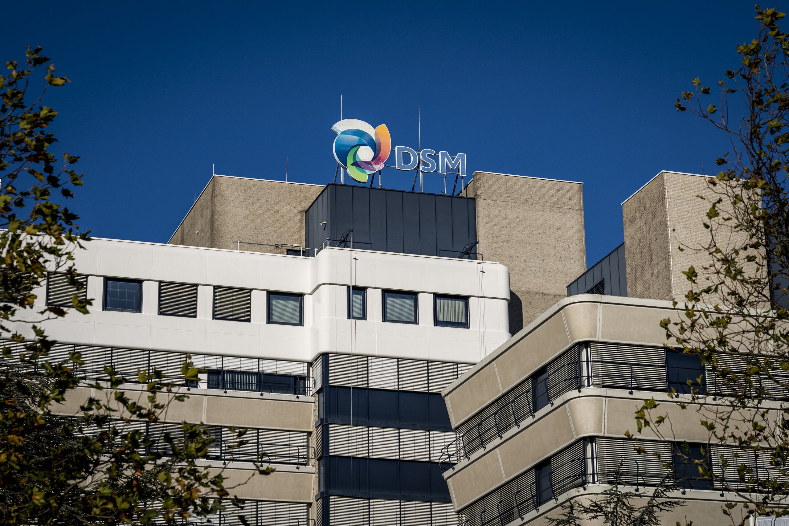 DSM verkoopt divisie beschermende materialen voor €1,44 mrd aan ...
