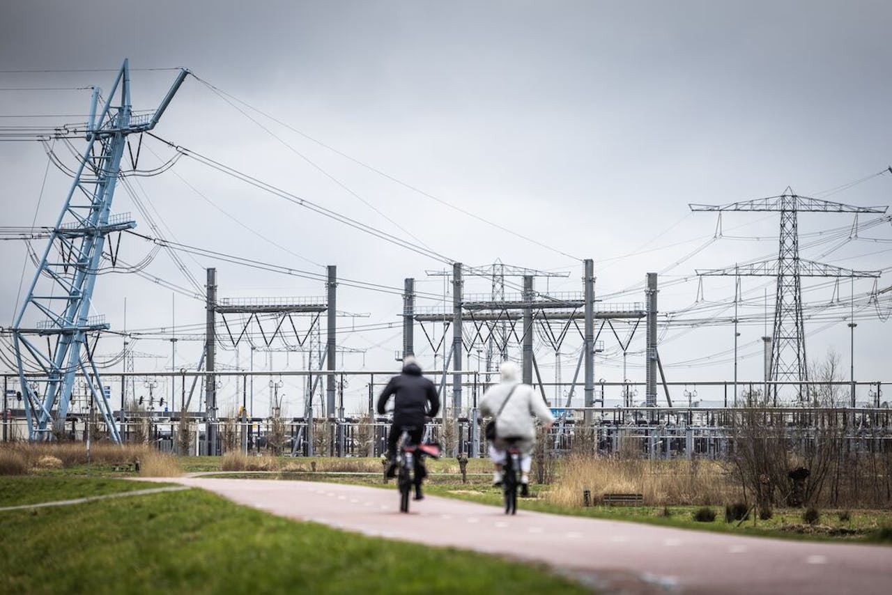 ACM maant netbeheerders tot hoger tempo bij wegwerken van wachtlijsten