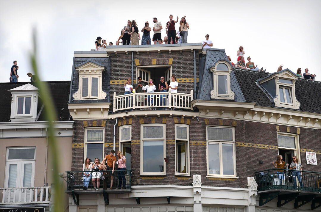 Verkoopgolf onder vastgoed­beleggers noopt studenten­verenigingen tot ...