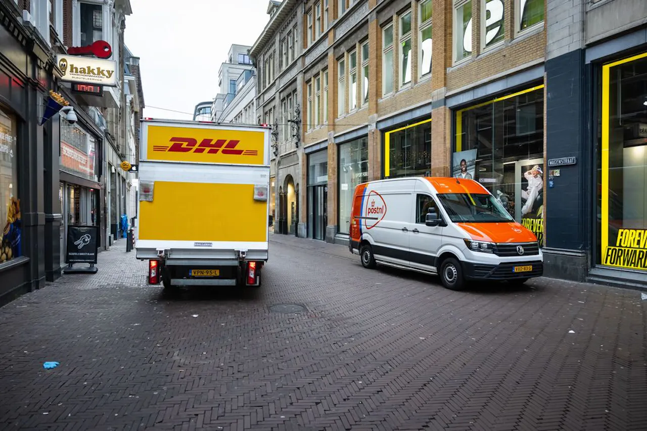 PostNL naar rechter na afwijzing door minister van subsidieverzoek