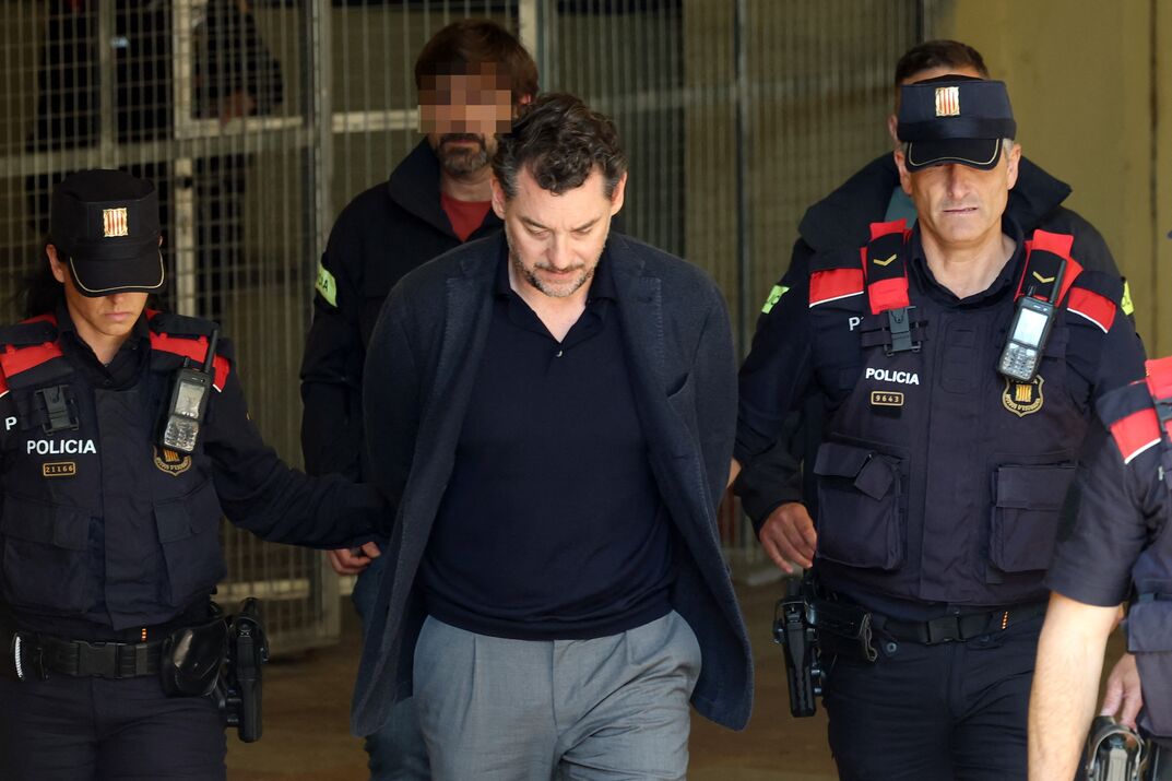 Zoon van Mango-oprichter gearresteerd op verdenking van moord op zijn vader
