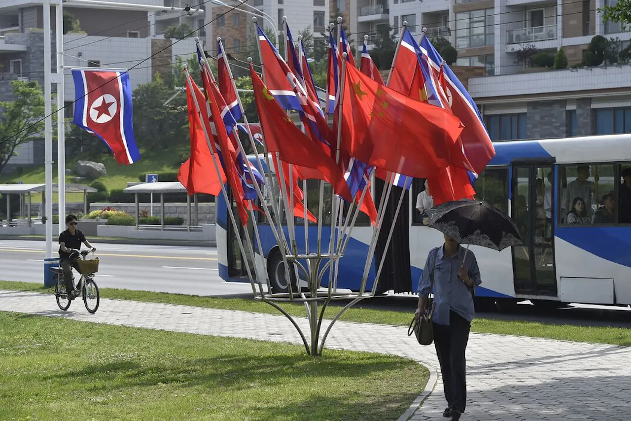 Xi Jinping krijgt warm onthaal in Noord-Korea