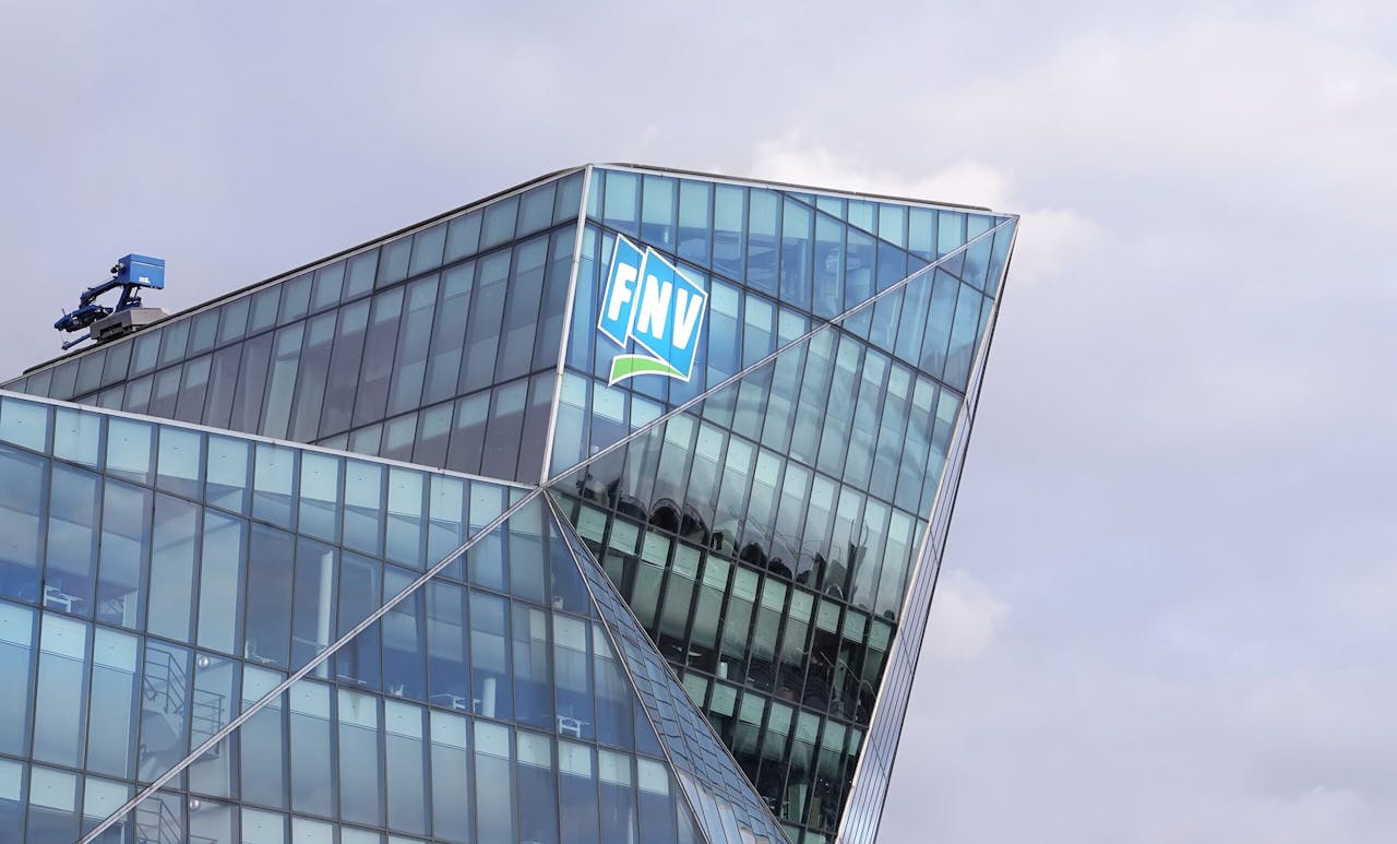 FNV royeert voorzitter seniorenclub in ruzie over pensioenwet