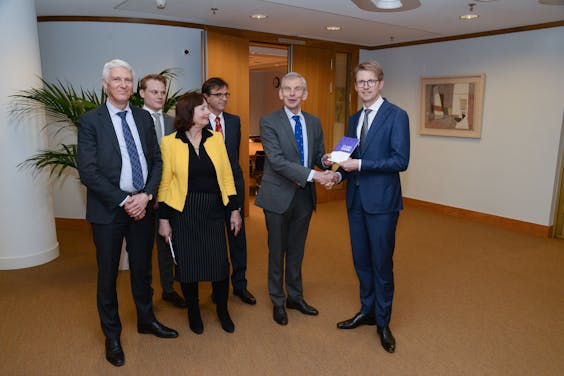 Claimcode zet deur open voor spekken oorlogskas claimstichtingen