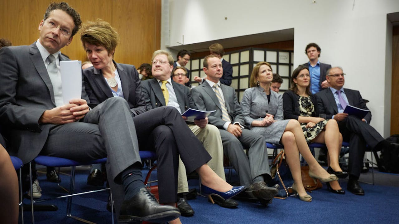 Wijffels: schaf bankbelasting af