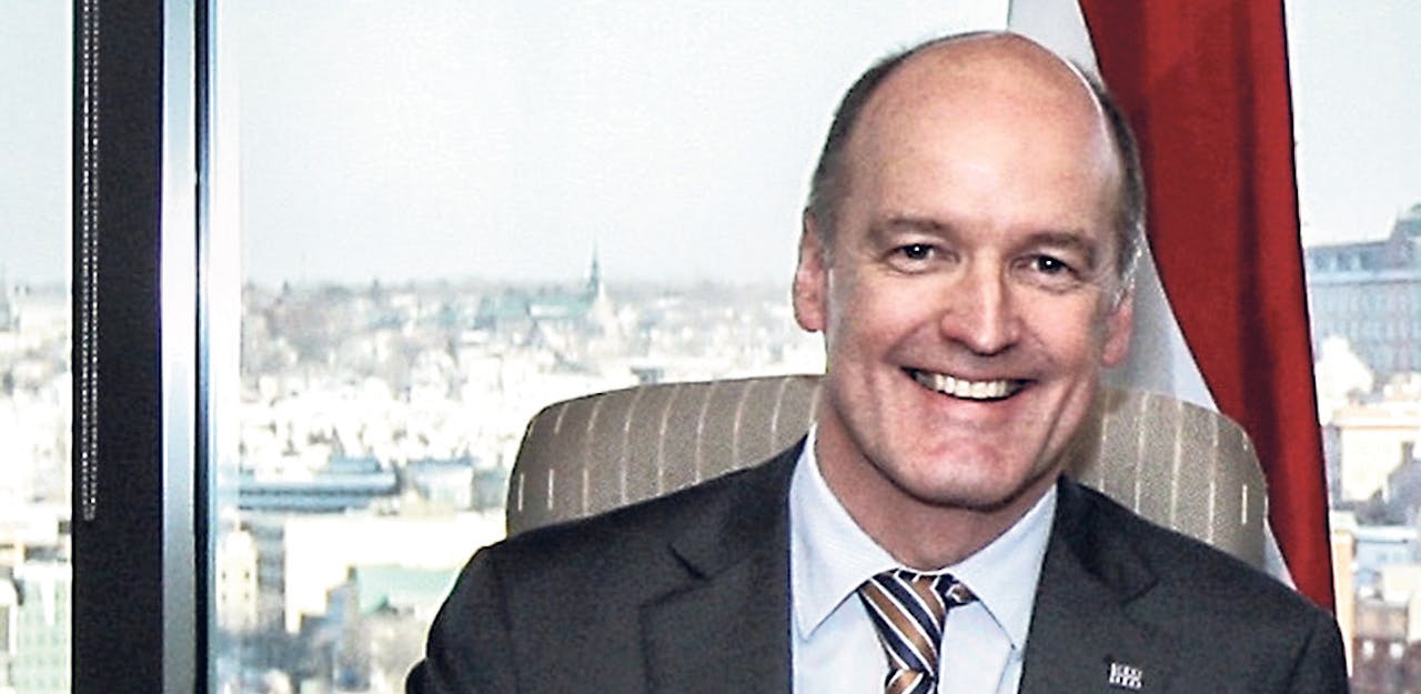 Montere puinruimer in dienst van de koning