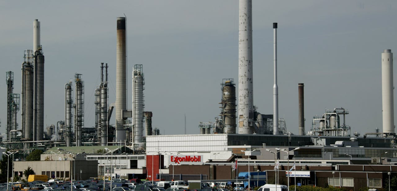 Exxon zint op uitbreiding raffinaderij Rotterdam
