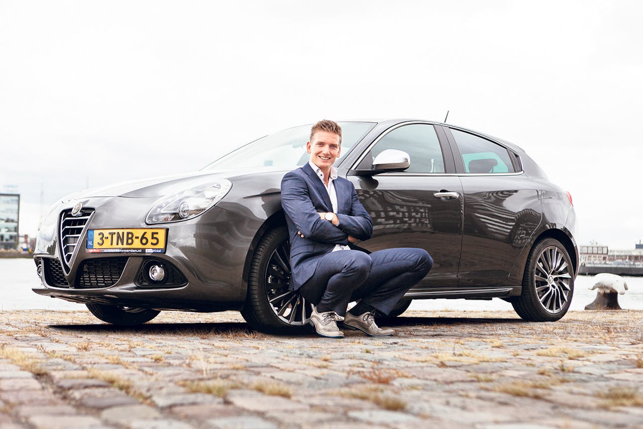 ‘In het vastgoed kun je niet met een oude, versleten auto aankomen’