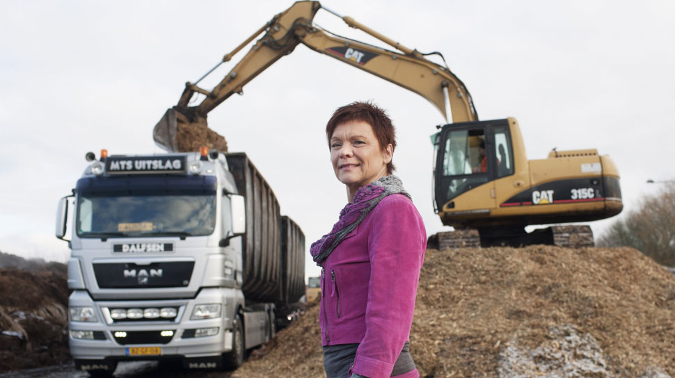 Vrouwelijke directeur leidt Fries hoveniersbedrijf door recessie