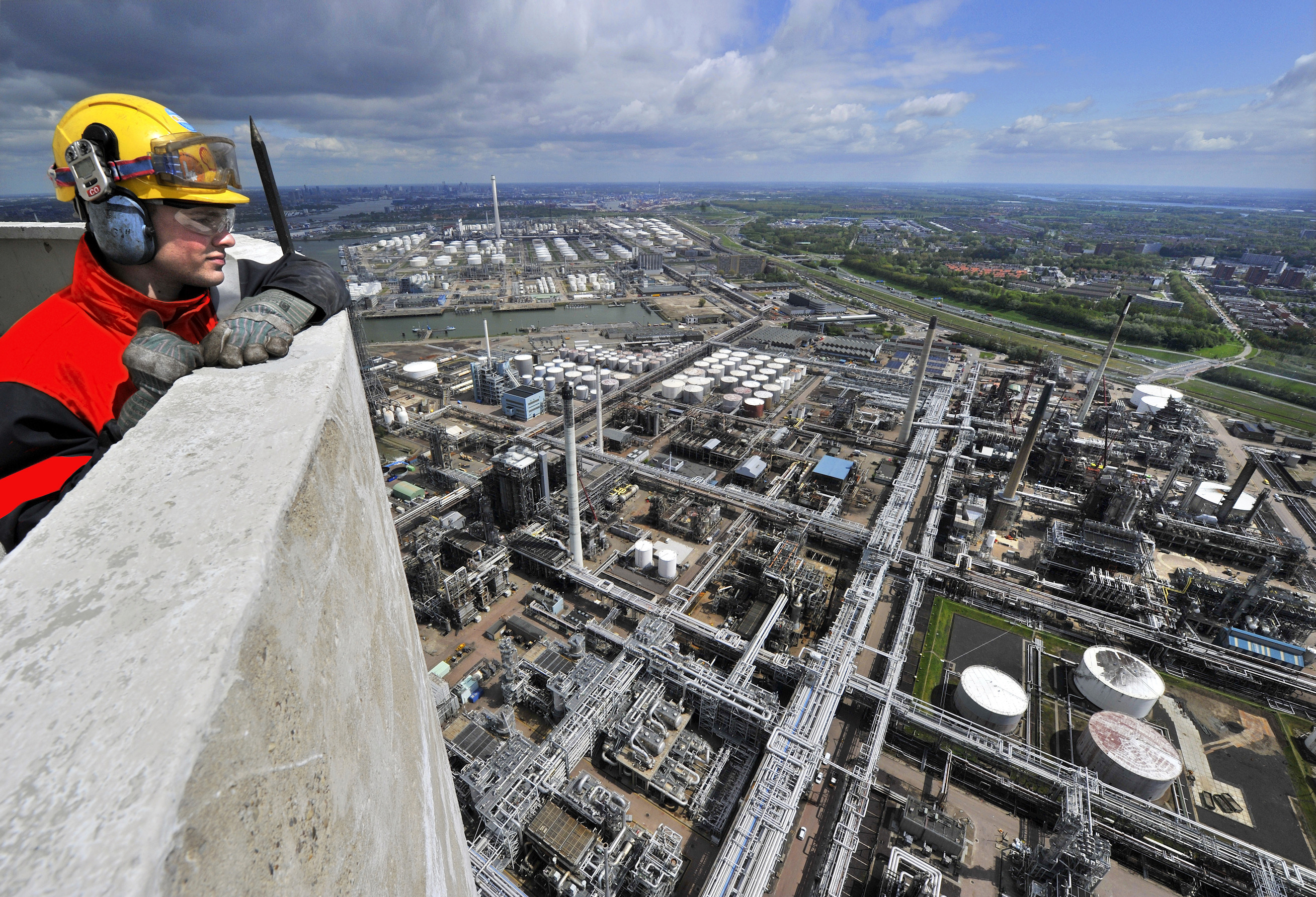 Shell investeert in nieuwe fabriek voor raffinaderij Pernis