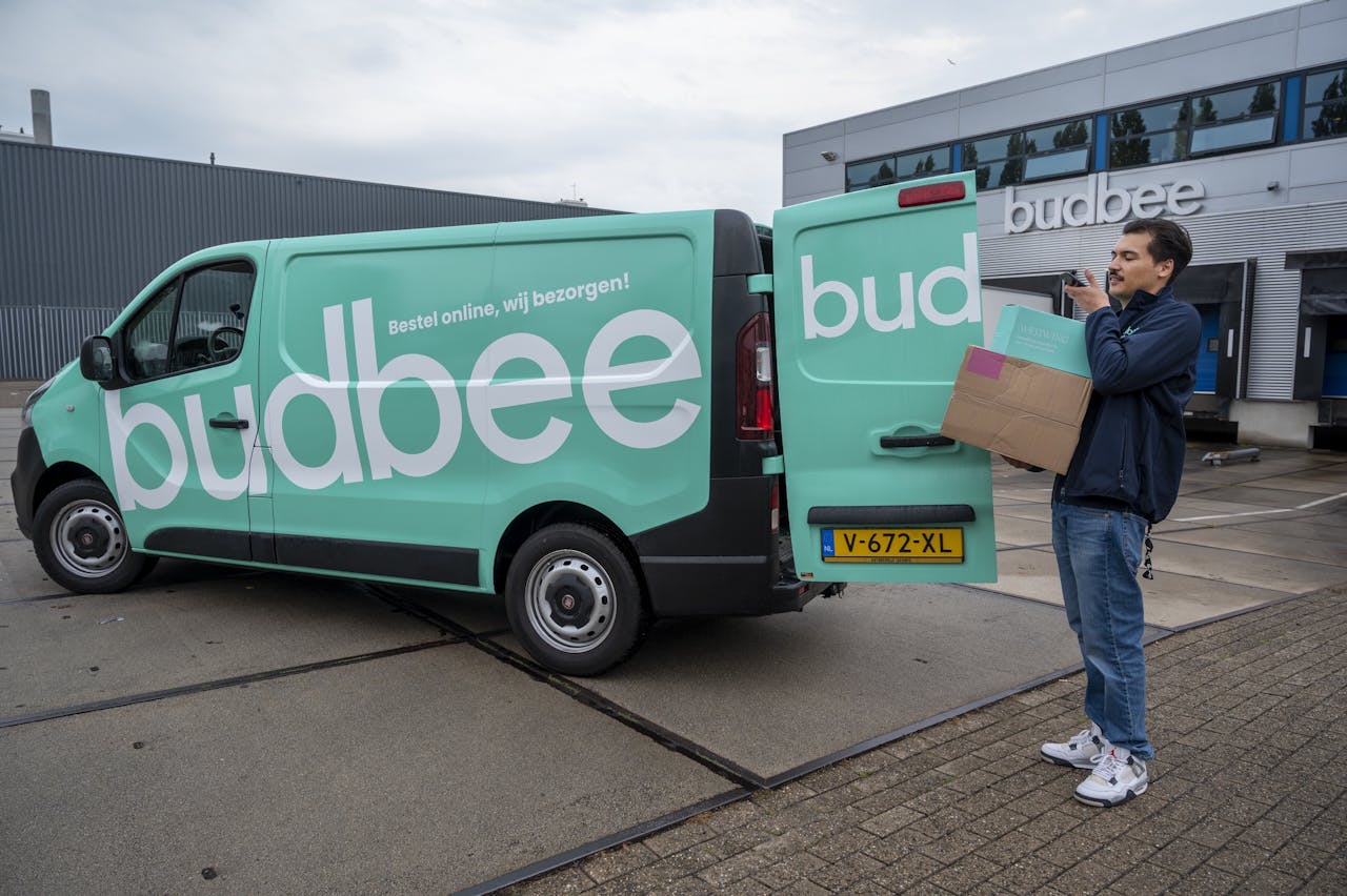 Twee Nederlandse bv's failliet verklaard, kort na fusie Zweedse pakketbezorgers