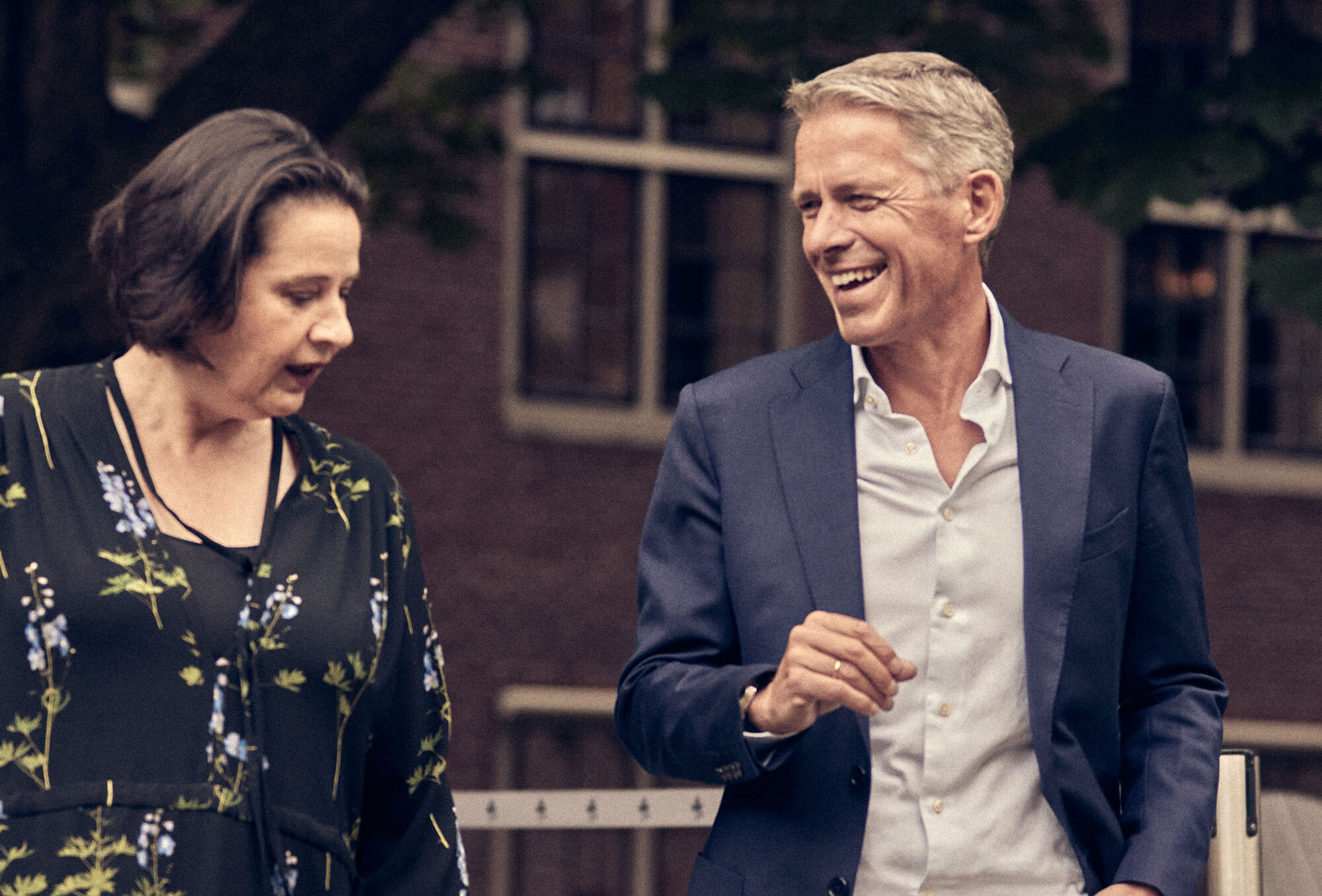 Michiel Muller en Annabelle Birnie over hun ouders, cultuurverschillen ...