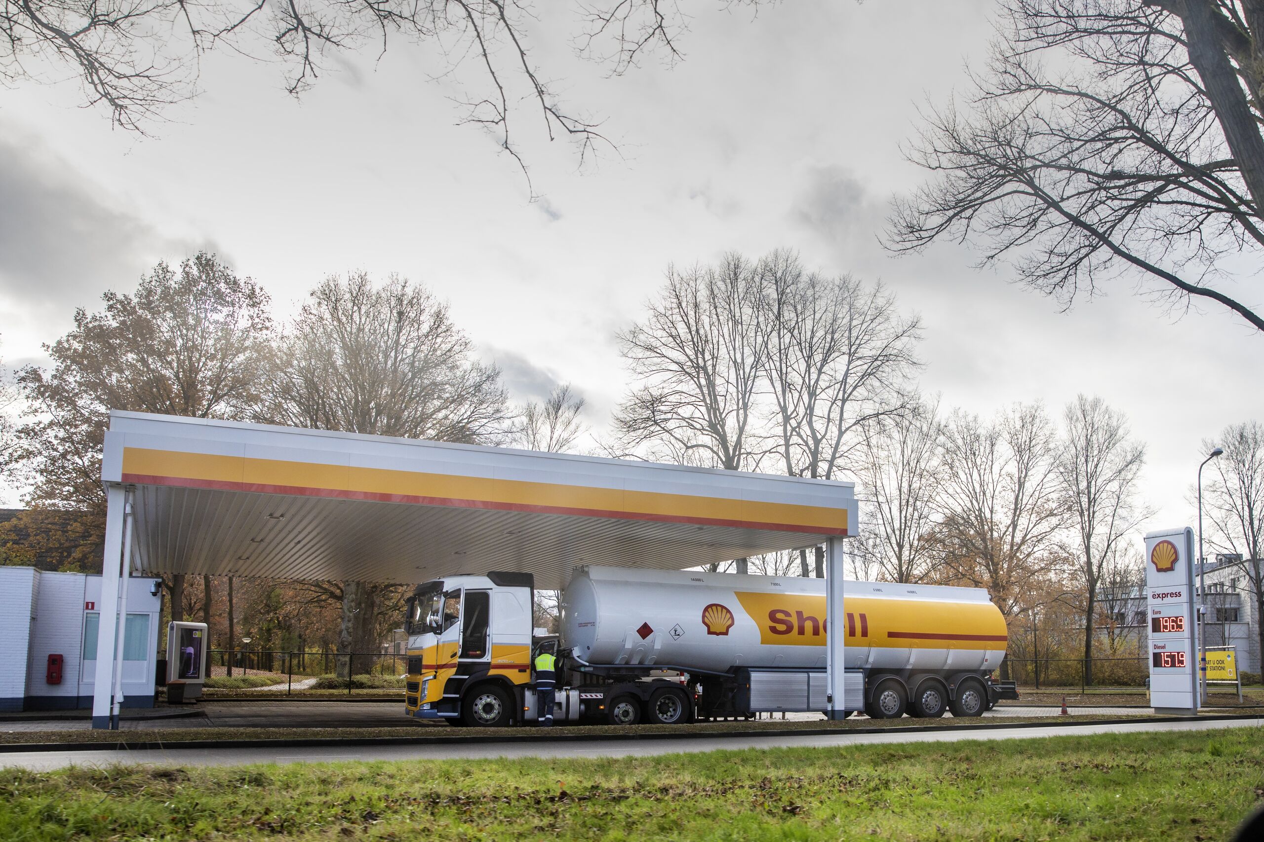 Shell koopt nog Russische diesel voor leveringszekerheid