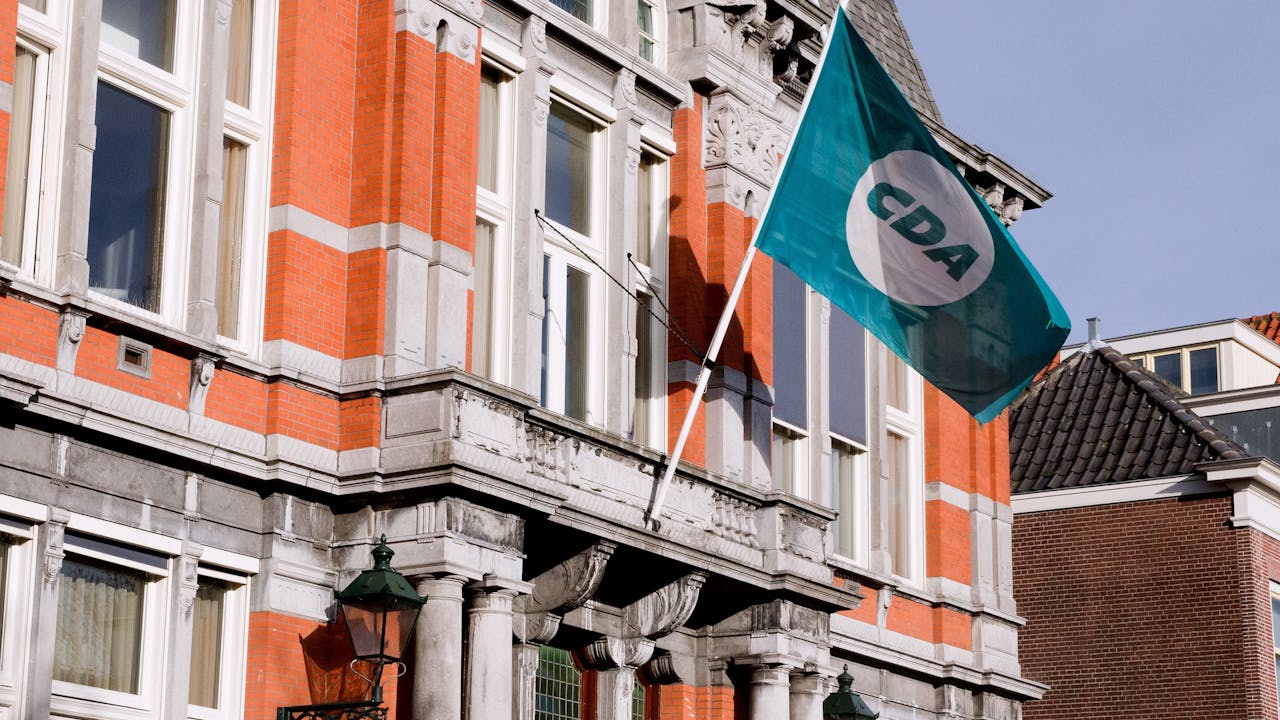 Wetenschappelijk instituut CDA spreekt zich uit tegen pensioenwet Wetenschappelijk instituut CDA spreekt zich uit tegen pensioenwet