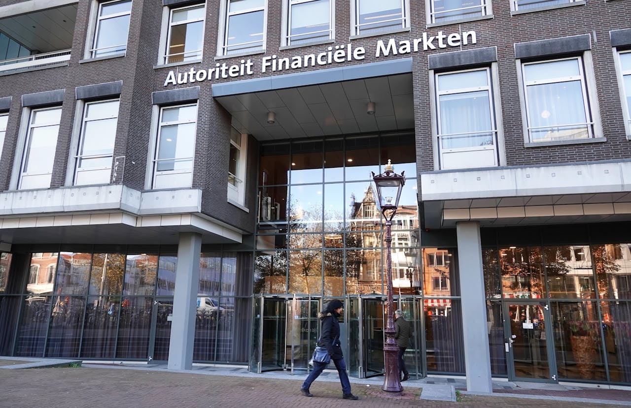 Raad van State zeer kritisch over extra wapen AFM tegen accountants