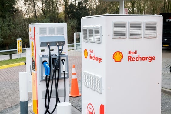 Fastned verliest zaak om laadpalen Shell