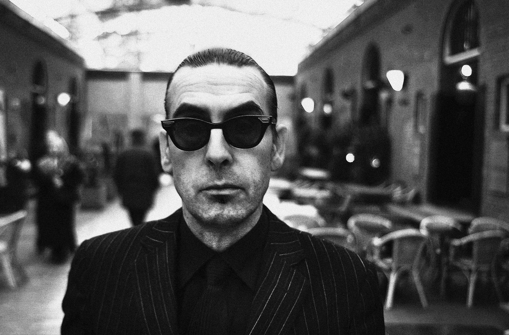 Dichter Jules Deelder overleden op 75-jarige leeftijd